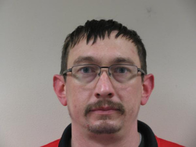 Waylon Jacob Vondenhuevel, a registered in lima, oh 45805 at Offender Radar